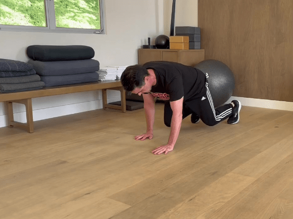 4-Point Bear Crawl: Strengthen Your Core & Improve Coordination